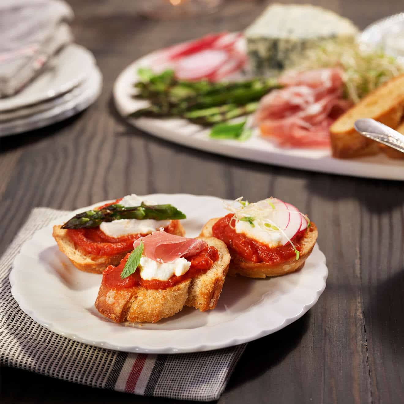 Summer Party Tomato Toasts - Bertolli